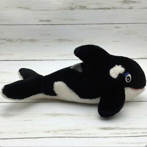 Sea World | Toys | Sea World Shamu Whale 9 Plush Toy Collectable | Poshmark